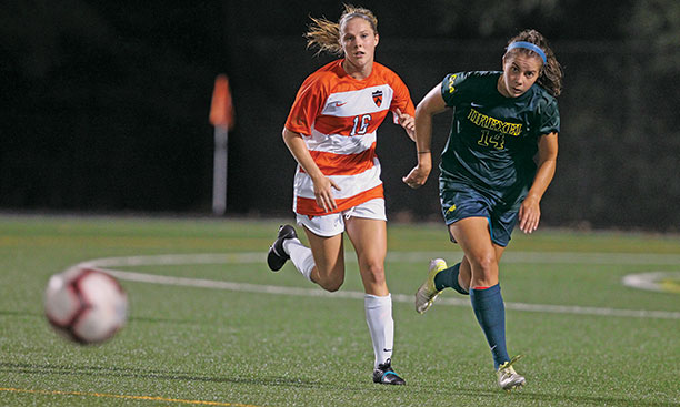 Women’s Soccer: Shooting for History | Princeton Alumni Weekly