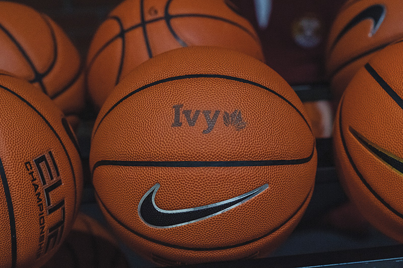 Two Athletes From Brown Sue To End Ivy League Scholarship Ban