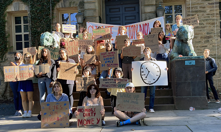 Students at Sit-in Protest Princeton’s Investment in Fossil Fuels ...