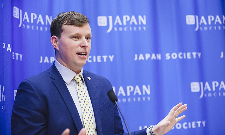 Joshua Walker *12 Builds Bridges Between U.S. and Japan | Princeton ...