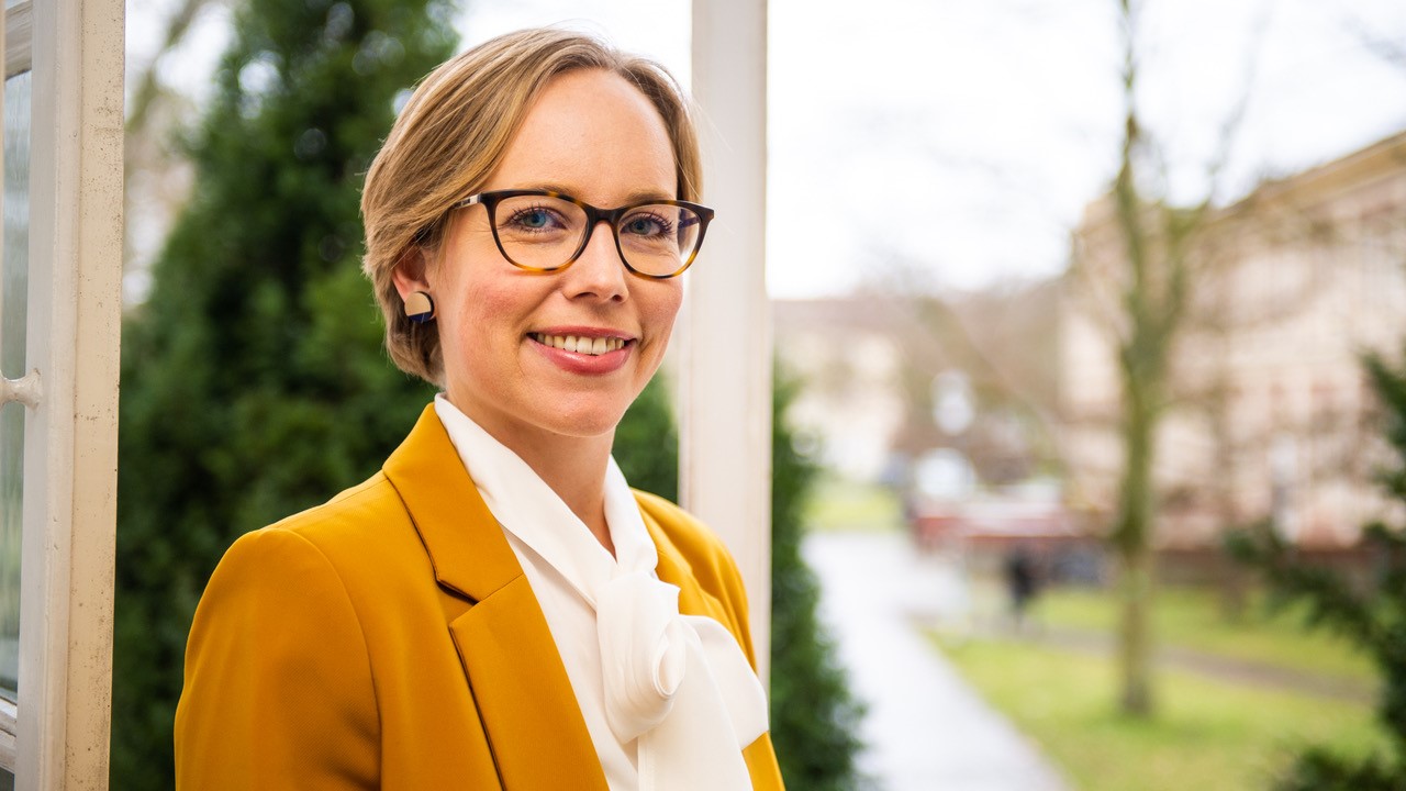 Marcia Schenck *17 Documents the Experiences of African Migrants ...