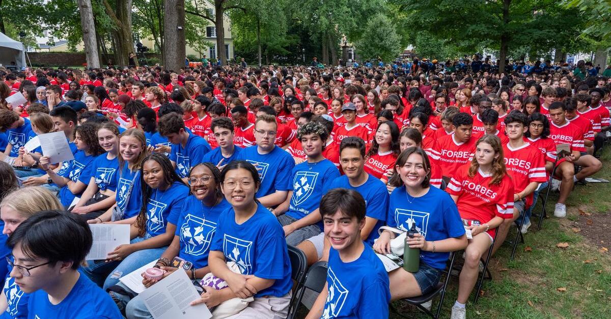 Princeton Expands Financial Aid Across Income Spectrum | Princeton Alumni Weekly