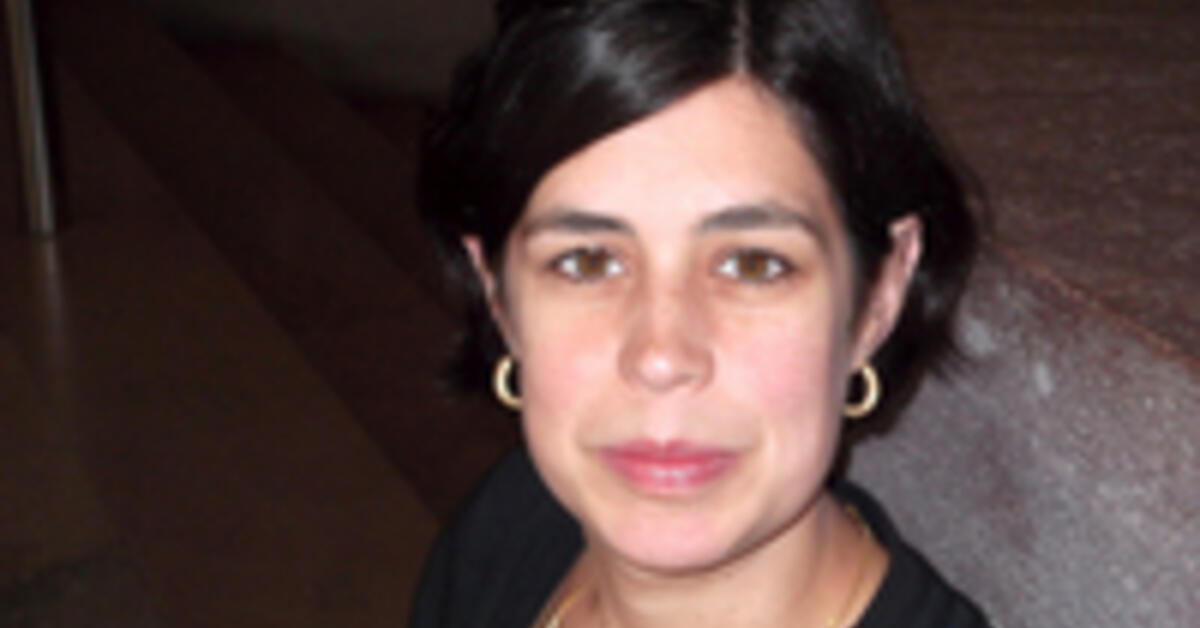 Hutton '95 explores childhood, adolescence, and motherhood in poetry ...