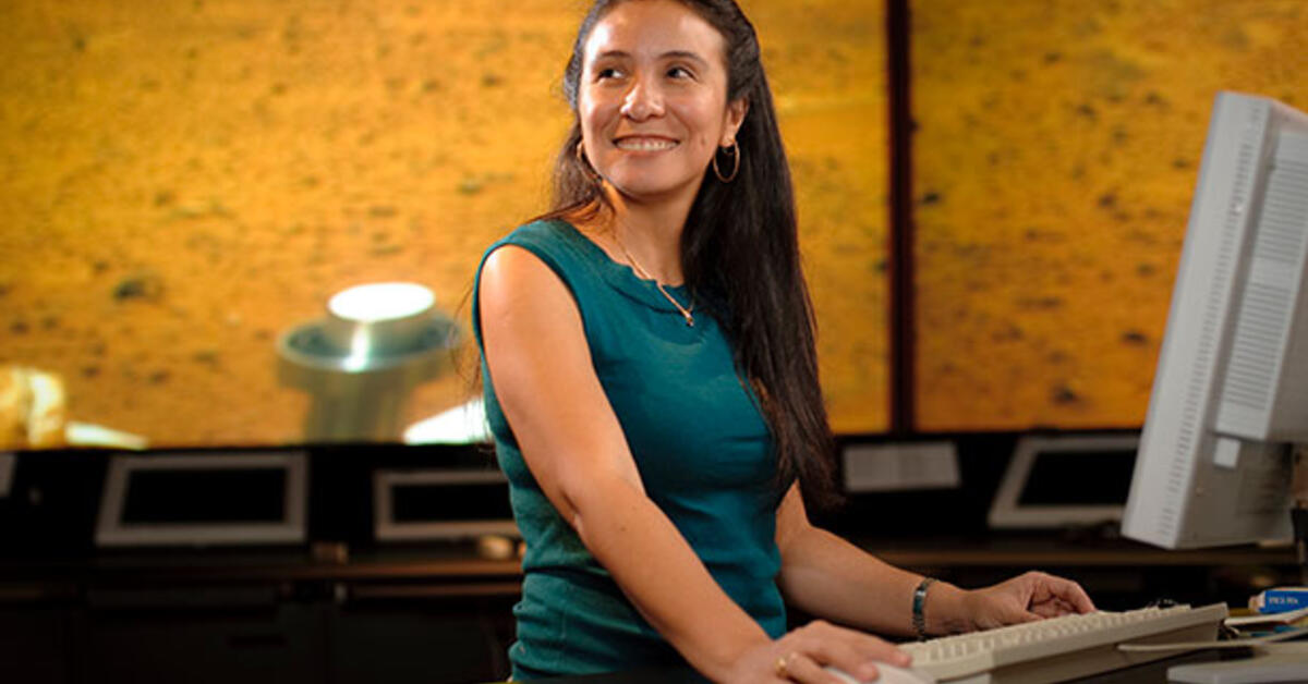 Jessica Marquez ’99 Supports NASA Missions, Keeping the ‘User’ in Mind ...