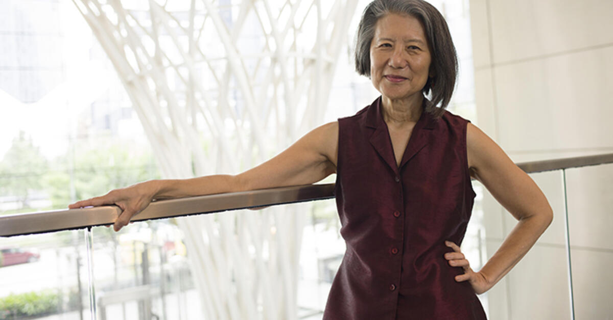 Newsmakers Q&A: Elizabeth Krist ’79 on a Photo Editing Career ...