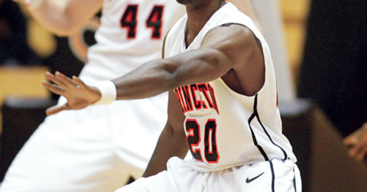 Davis '12, Tigers aim to be 'unforgettable' | Princeton Alumni Weekly