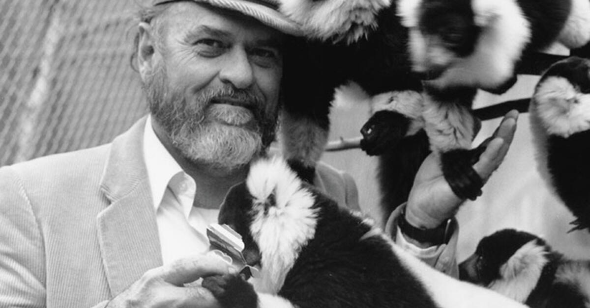 Lives: Elwyn Simons *56 | Princeton Alumni Weekly