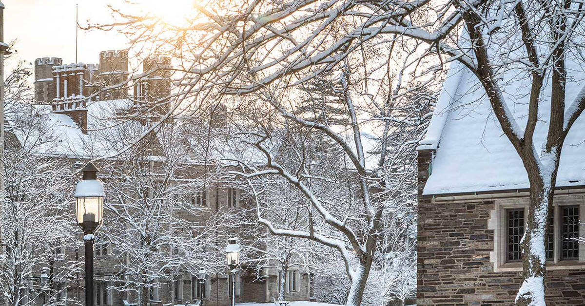 Campus Photo: First Snowfall | Princeton Alumni Weekly