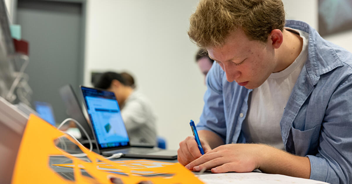 Class Close-Up: Students in ‘Origami Engineering’ Connect Art and ...
