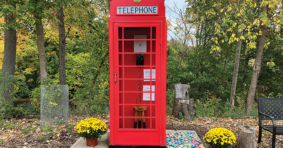 How a Wind Phone Can Help a Grieving Community | Princeton Alumni Weekly